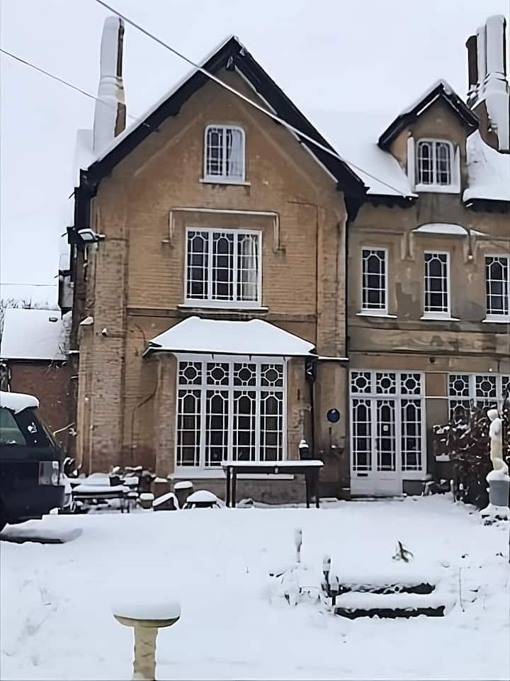 Victoria Spa Lodge /Twin - Stratford-upon-Avon