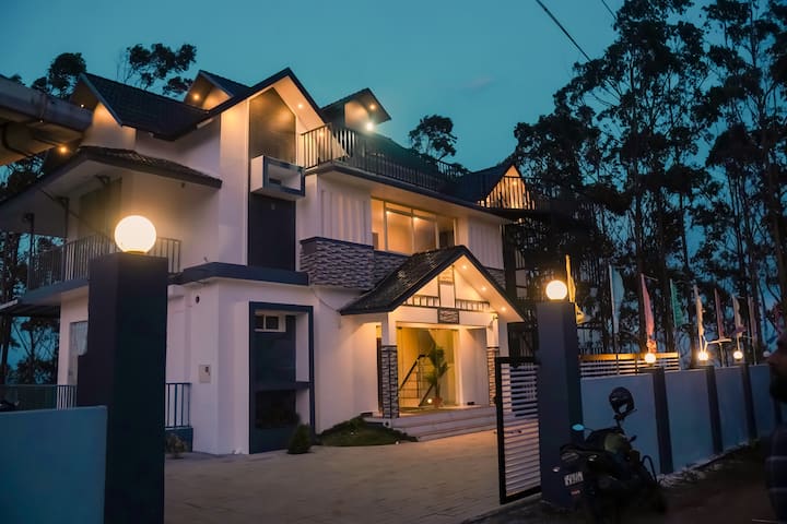 "Paadi-the Land Of Breeze" - Kattappana