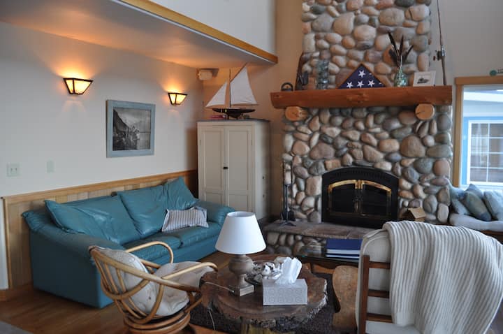 Beachfront Home On Camano Island - Oak Harbor, WA