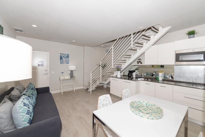 Spacious Duplex In South Beach - Miami Beach