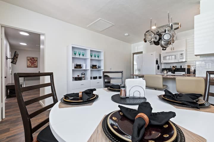 Hidden Gem - Close To Ua Stadium - Tucson, AZ