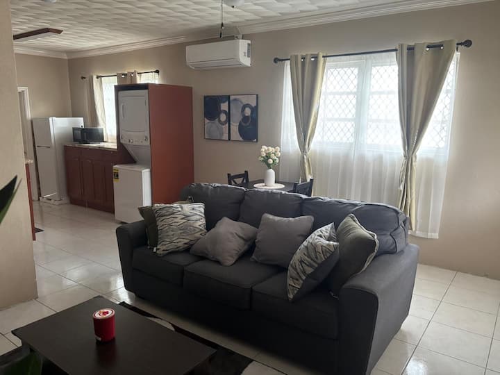 Cozy Getaway - Nassau