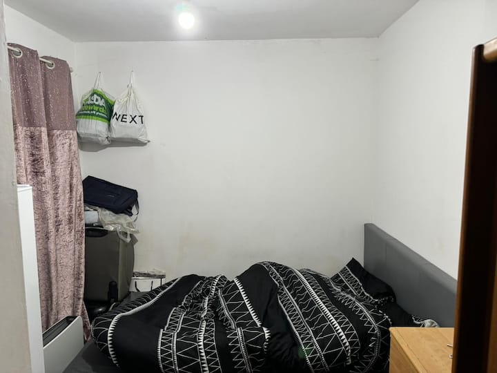 Stay In A House In Bedford - Bedford, Royaume-Uni