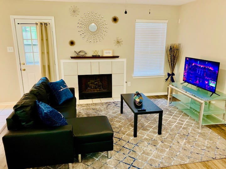 House 3-bed 2,5-bath Free Garage - The Woodlands, TX