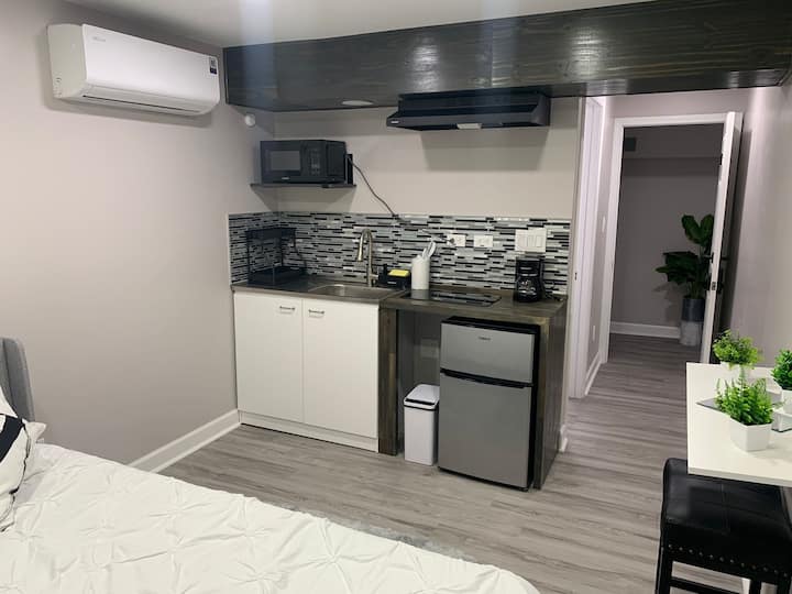 Rexshare Tiny Suite With Kitchen  (02) - Marietta, GA
