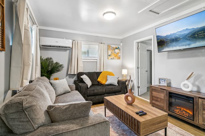 Charming Beach Bungalow- Retreat - Hampton