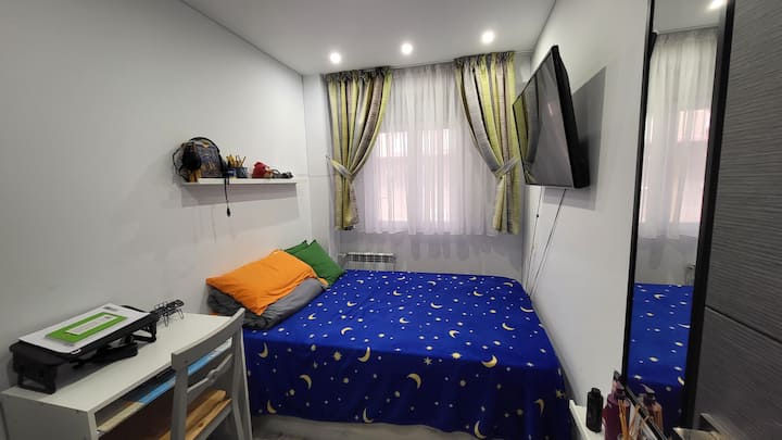 Habitación Verde A 10 Min Del Centro - Saragozza