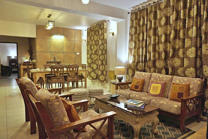 2bhk Luxury Cottage With An Orchard - Mukteshwar