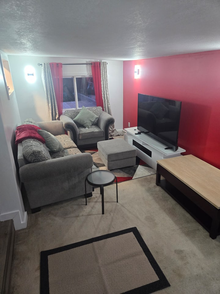 1 Bedroom In A House - Yellowknife