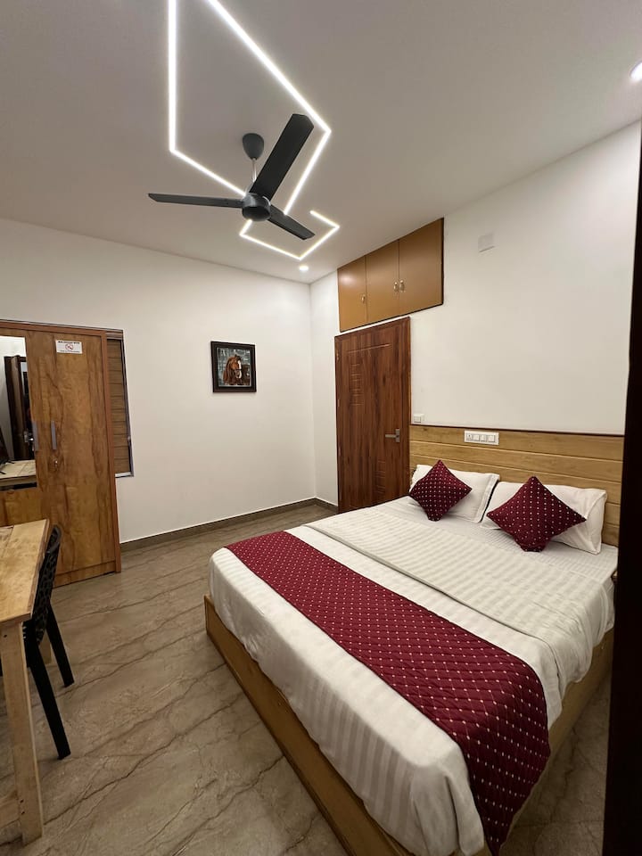 Grandstay : Room 101 - Thalassery