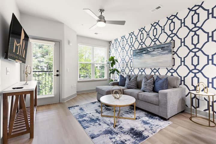 Unique Living 5 Min From Downtown - Raleigh, NC