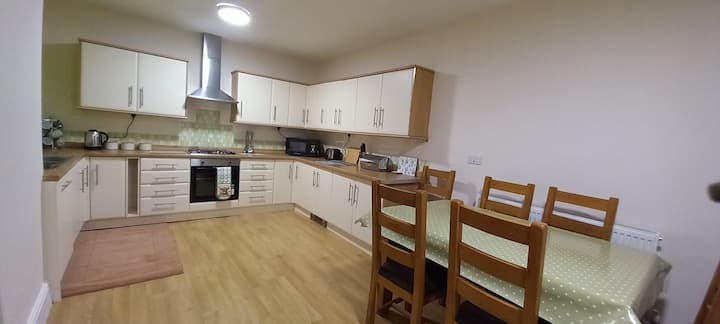 Victorian End Terraced House With Off Road Parking - Rugby