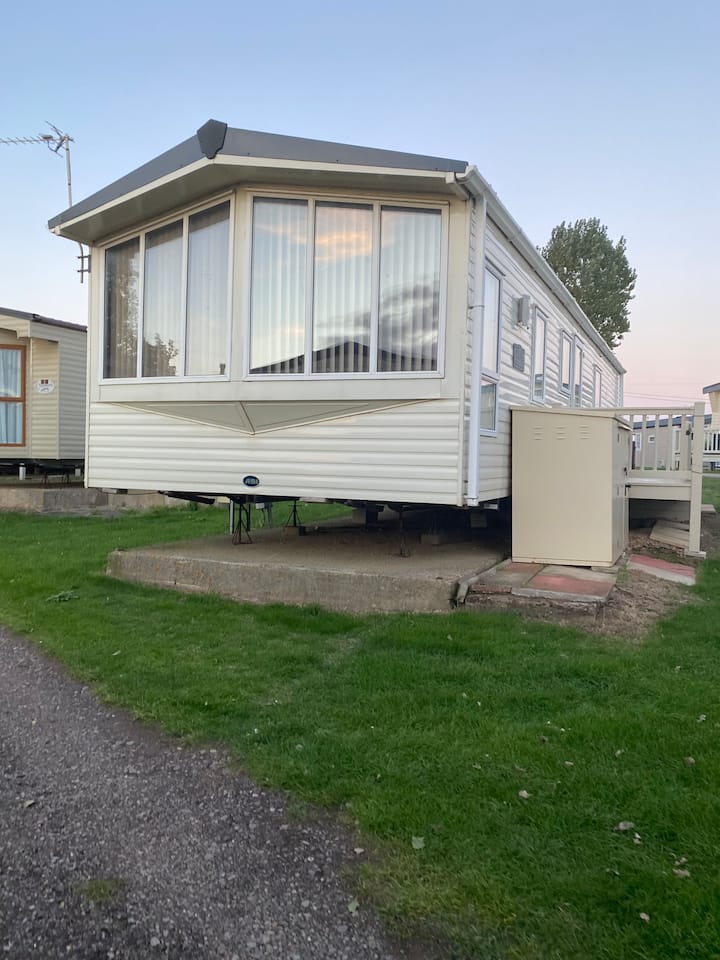 Homely Caravan At The Beach - Heacham