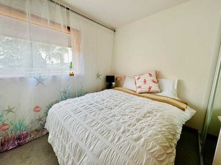 Ariel Private Under The Sea Double Bedroom - Hobart