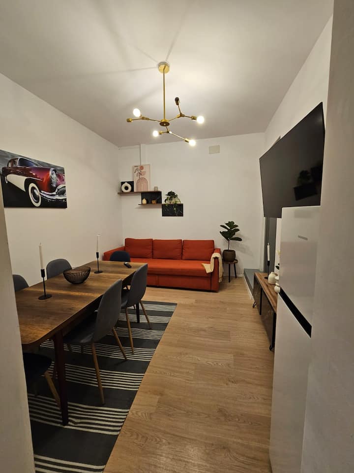 Heart Of City Center/4br/2bath/10 Pers - Bucharest