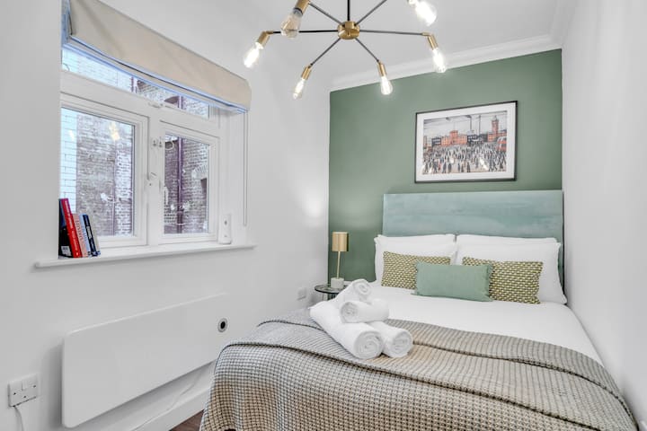 1-bedroom City Sophistication: Unwind In Style! - Londen