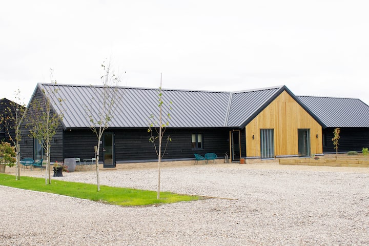 2 Bed Barn With Parking -Stansted Airport 2 Miles - Aéroport de Londres Stansted (STN)