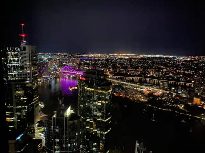 Stunning 2b2b Panoramic Views|skytower - Brisbane