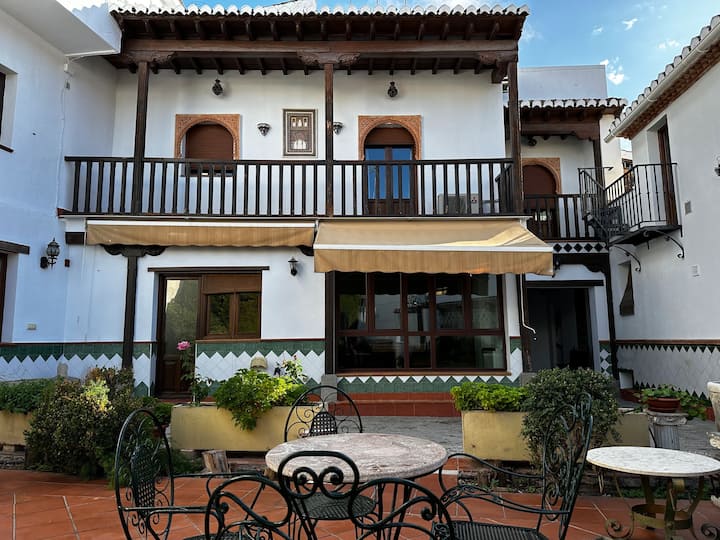 Casa Cala [Csv] - Alhambra