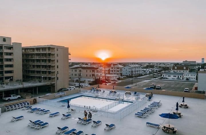 Beachfront Bungalow In North Wildwood - North Wildwood, NJ