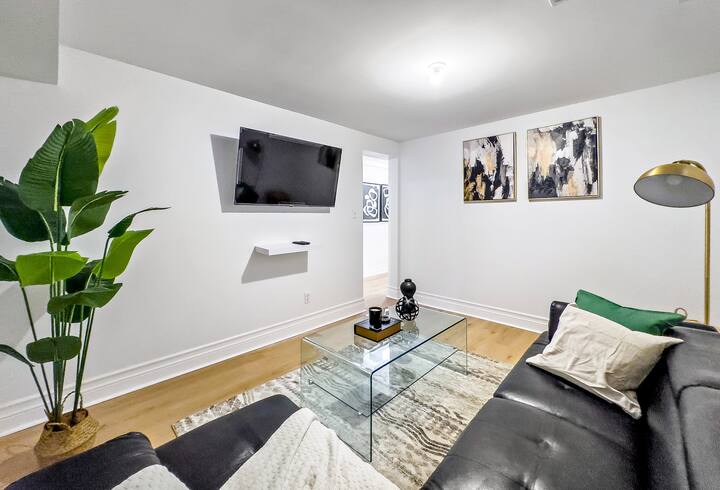 Sweet Serenity: A Cozy Oasis - Oshawa