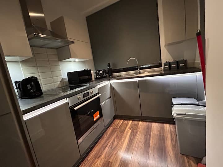 Basingstoke-1 Bed Apartment For Long Stays - Basingstoke