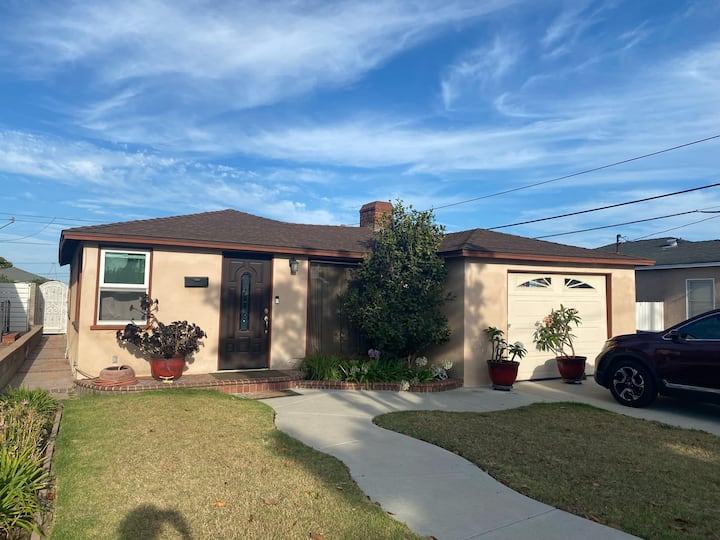 Private 2-bedroom W/ Patio Entry - Torrance