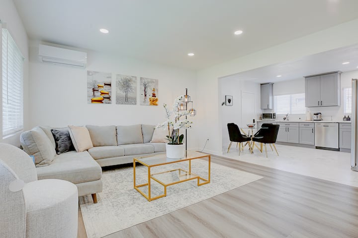 Belle Maison - Pico Rivera, CA