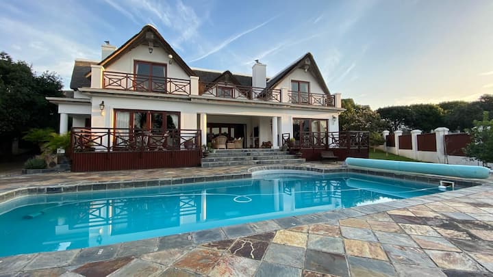 Family Holiday Home - Saint Francis Bay