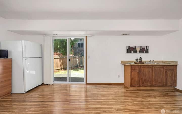 Private Lynnwood Suite | Near Alderwood Mall +W/ev - Everett, WA