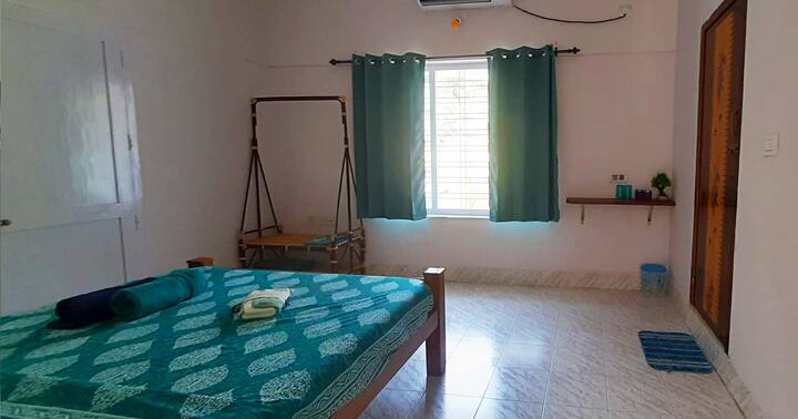 Ac Room Quite And Green - Varkala