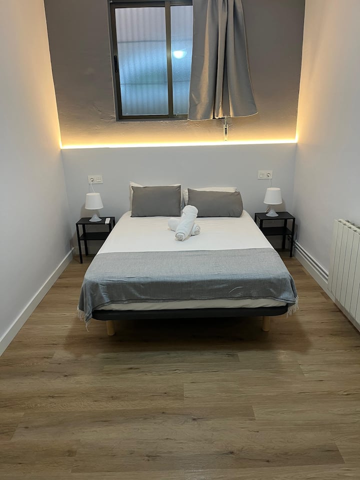Vivienda B De 2 Habitaciones Cerca Del Casco Viejo - Bilbao