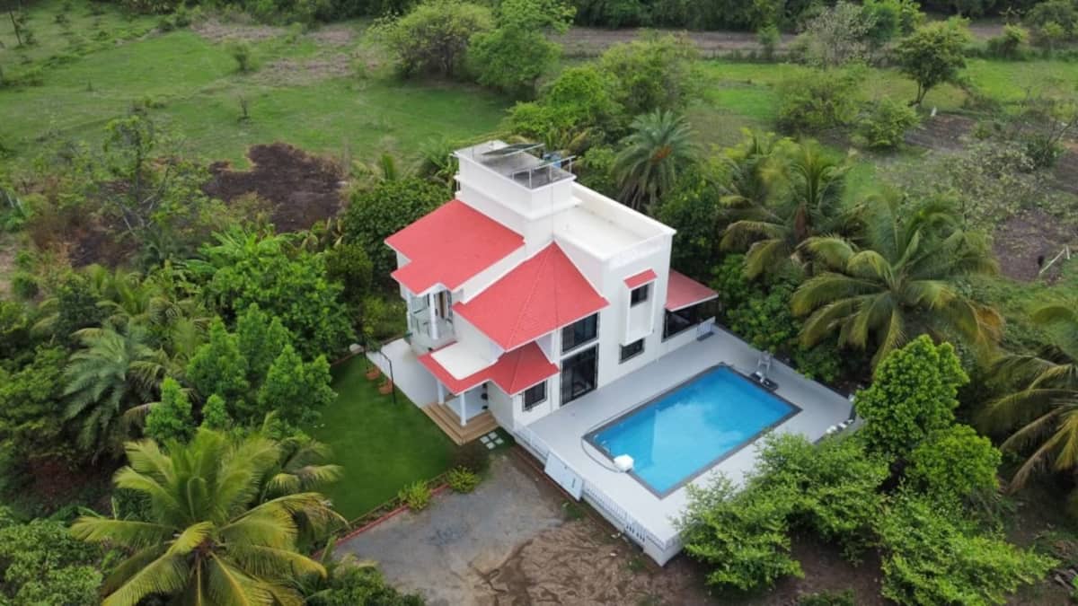 Daman Villa Holiday Rentals - Dadra and Nagar Haveli and Daman and Diu ...