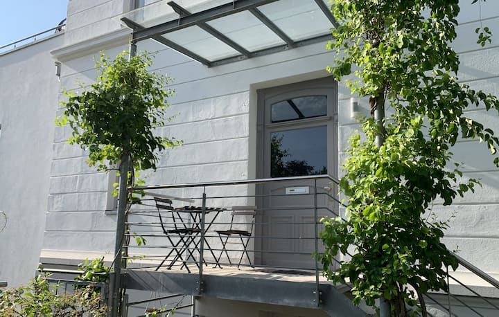Zentrale Wohnung In Einem Denkmalgeschützten Haus - Hanover