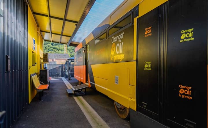 Le Bus, Changer D'air En Moselle - Faulquemont