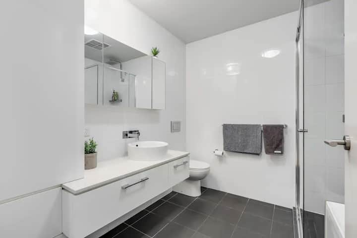 Spacious & Quiet Apartment In Adelaide’s East End. - Prospect