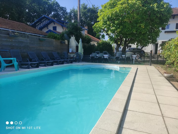 Maison Familiale Piscine 15 Pers - Landes