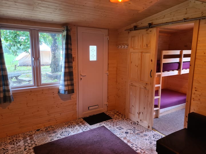 Bell Tent Glamping Cabin 13 - イギリス サウサンプトン