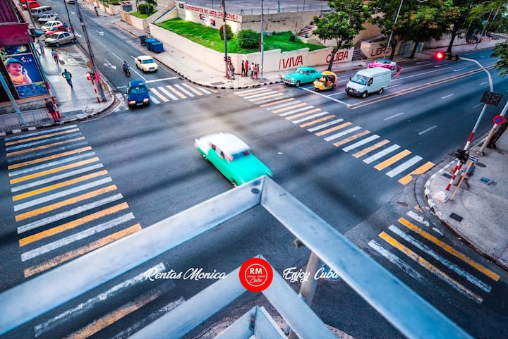 Apartamento Vedado Horizonte Azul Océano View Wifi - Cuba