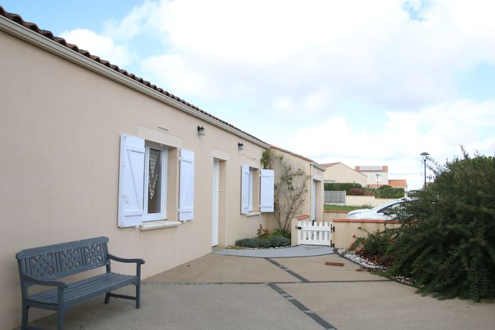 Vos Vacances à 1km5 Des Plages - Longeville-sur-Mer