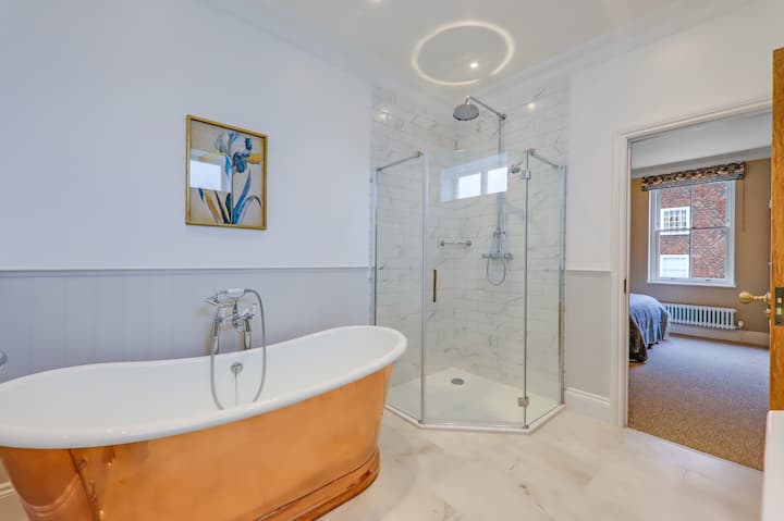 The Duchy Duchess's Room - Central London