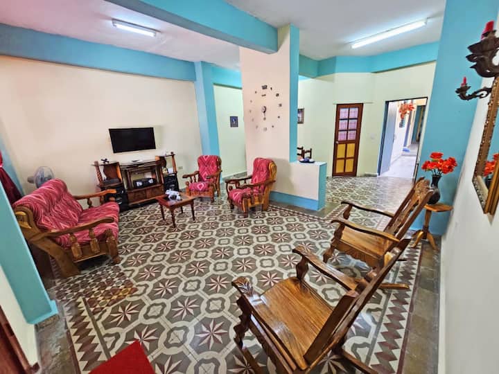 Cienfuegos Dreams (Casa Independiente) - Cuba