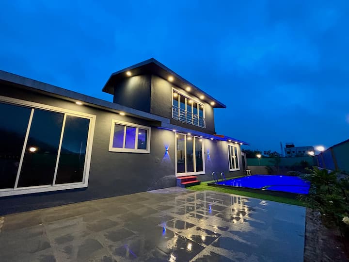 Hillside Villa By Stayrahi | Pool Table - Lonavla