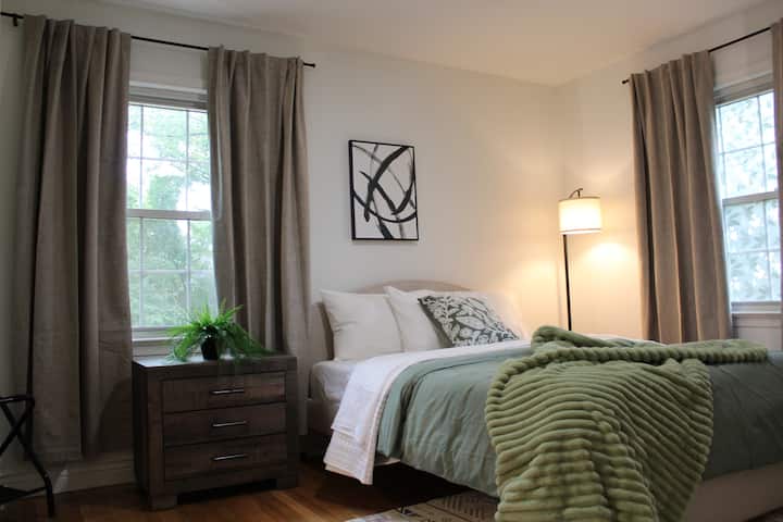 T1 - Master Suite W/ Bath | Near Shopping & D.c. - Silver Spring, MD