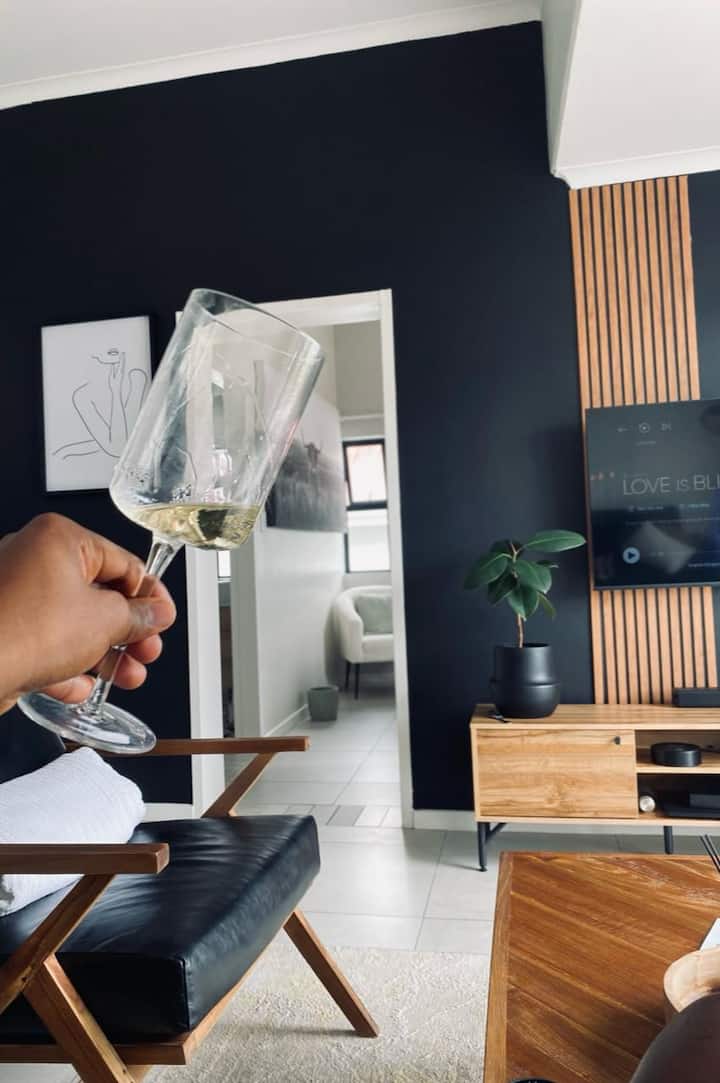 Urban Stay At Red Ivory - Edenvale