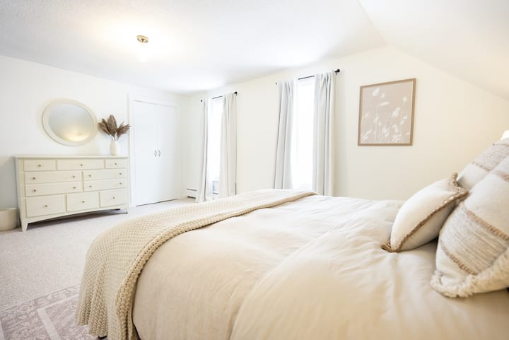 Cold Hollow House, 2br, Next To Cider Mill - Waterbury Village Historic District