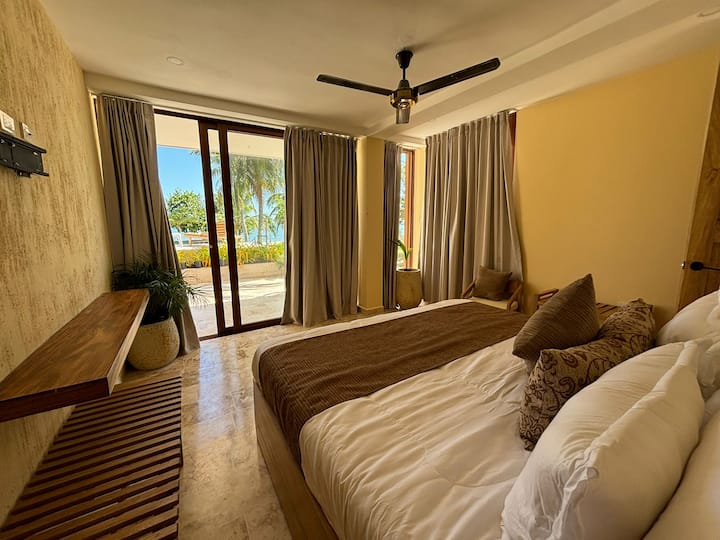 Casa Privada En Punta Bolivar: Con Piscina Y Playa - Covenas