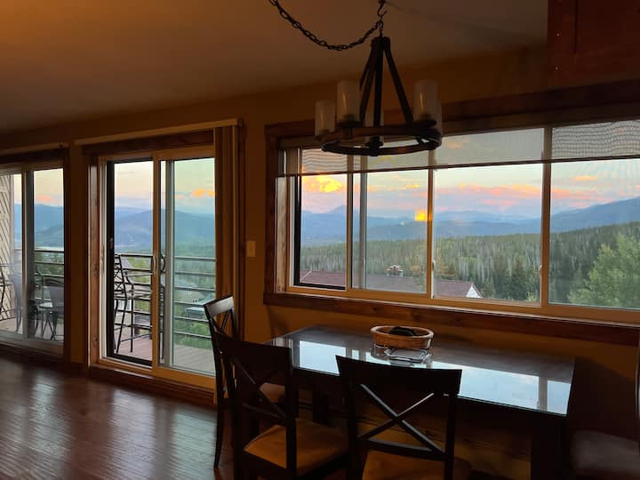 Breathtaking Winter Home - Silverthorne, CO