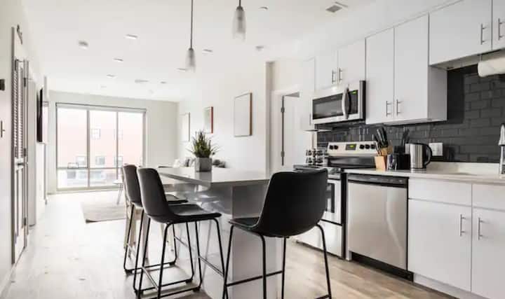 Perfect Location - 3 Bed-balcony - Cambridge, MA