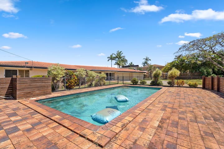 Charming 4br House W/pool& Parking Near Sunnybank - Brisbane